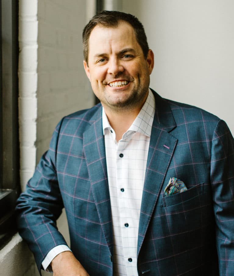 Contact Kris Lindahl Real Estate